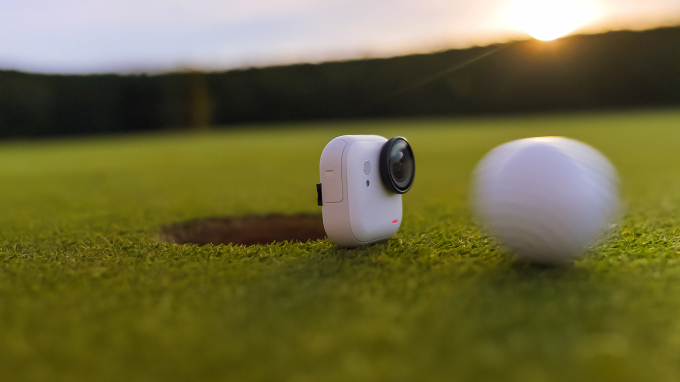 Insta360 GO Ultra – Tiny Hands-Free 4K Cam