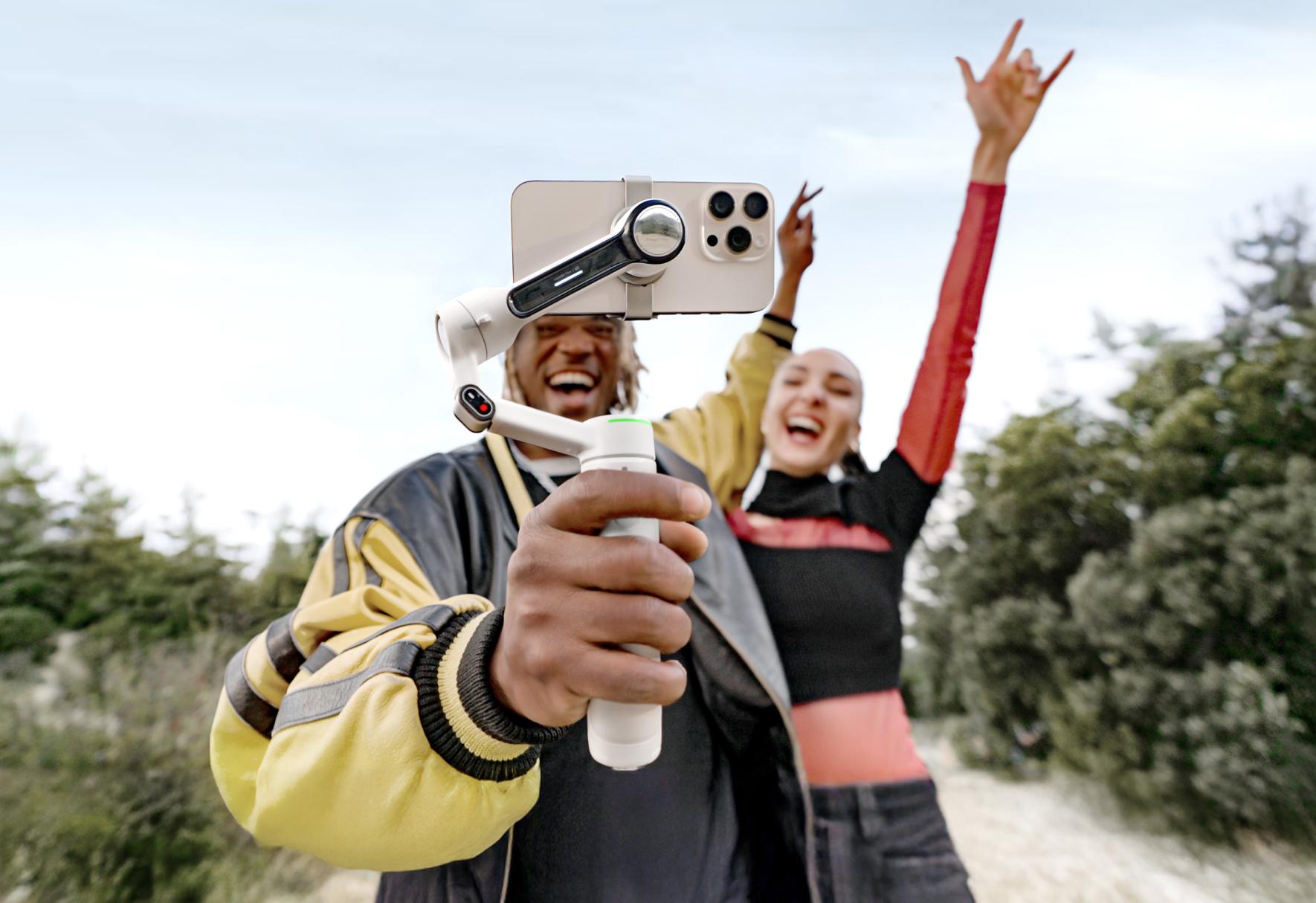 Insta360 Flow 2 Pro – Ultimate AI Tracking Smartphone Stabilizer