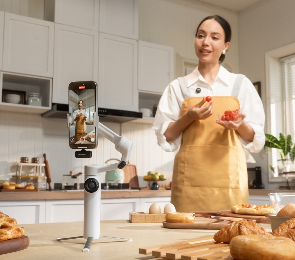 Serie Flow 2 Insta360 - Il tuo regista IA tascabile