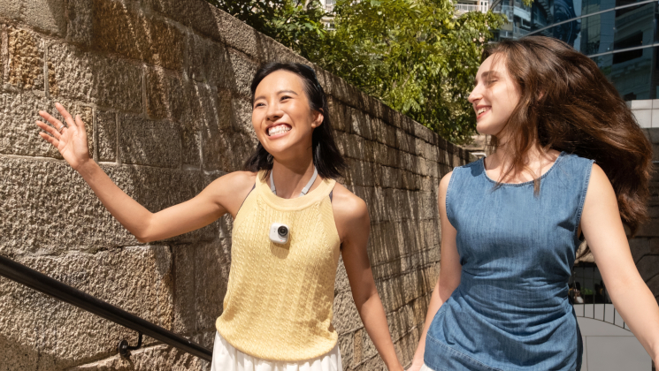 What’s The Best Vlogging Camera in 2025